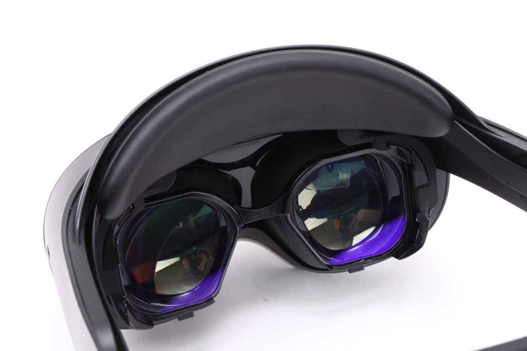 VR専用メガネ「VRsatile/ヴァーサタイル」Meta Quest Pro対応セット | 株式会社diVRse/ダイバース